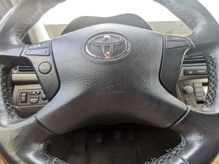 Grey Toyota Avensis 2007 in Vilnius, with an engine capacity of 1.79 L and mileage of 400 thousand km for 1300 €, photo 24 on AUTOMOTO.COM.LV
