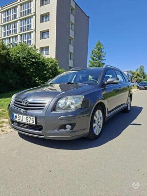 Grey Toyota Avensis 2007 in Kaunas, with an engine capacity of 2.00 L and mileage of 293 thousand km for 1730 €, photo  on AUTOMOTO.COM.LV