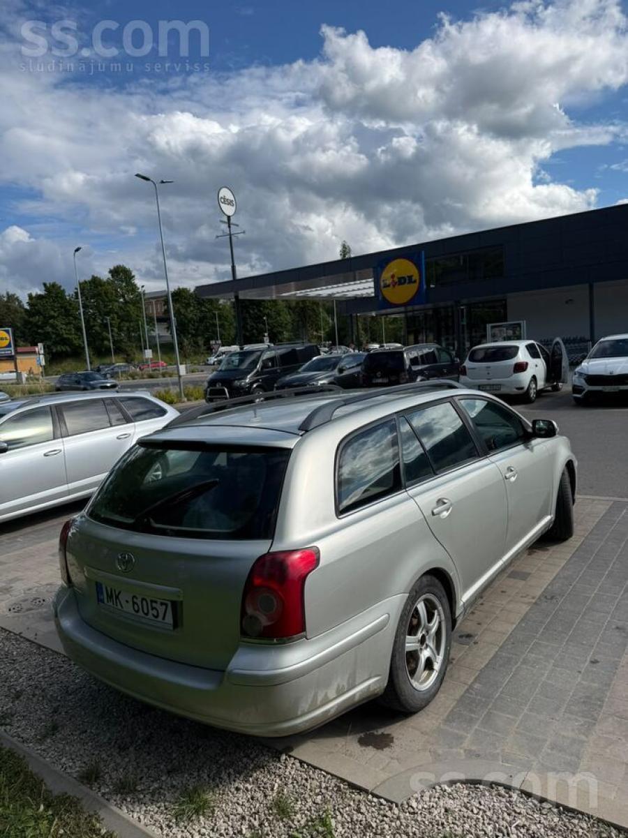 Серый Тойота Авенсис 2007 в Цесис, объемом двигателя 2.00 л и пробегом 514 тыс. км за 700 €, фото 3 на AUTOMOTO.COM.LV