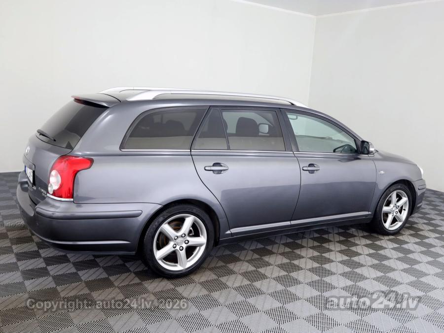 Серый Тойота Авенсис 2007 в Таллин, объемом двигателя 2.20 л и пробегом 208 тыс. км за 1799 €, фото 4 на AUTOMOTO.COM.LV