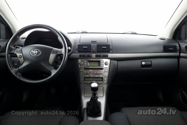 Pelēks Toyota Avensis 2007 Tallina, ar dzinēja tilpumu 2.20 L un nobraukumu 208 tūkst. km par 1799 €, foto 5 vietnē AUTOMOTO.COM.LV