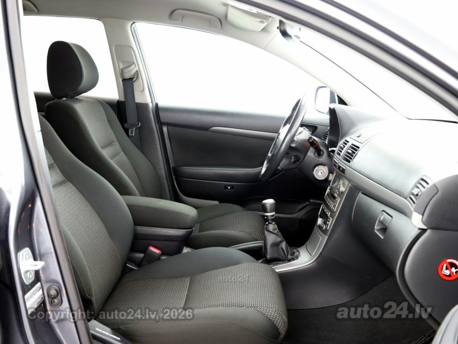 Серый Тойота Авенсис 2007 в Таллин, объемом двигателя 2.20 л и пробегом 208 тыс. км за 1799 €, фото 7 на AUTOMOTO.COM.LV