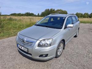 Серый Тойота Авенсис 2007 в Шяуляй, объемом двигателя 2.00 л и пробегом 335 тыс. км за 2000 €, фото  на AUTOMOTO.COM.LV
