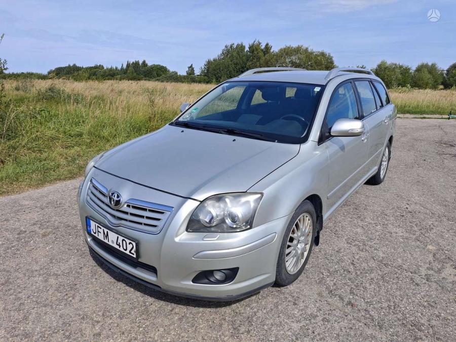 Pelēks Toyota Avensis 2007 Šauļi, ar dzinēja tilpumu 2.00 L un nobraukumu 335 tūkst. km par 2000 €, foto 1 vietnē AUTOMOTO.COM.LV
