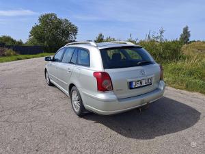 Pelēks Toyota Avensis 2007 Šauļi, ar dzinēja tilpumu 2.00 L un nobraukumu 335 tūkst. km par 2000 €, foto 4 vietnē AUTOMOTO.COM.LV