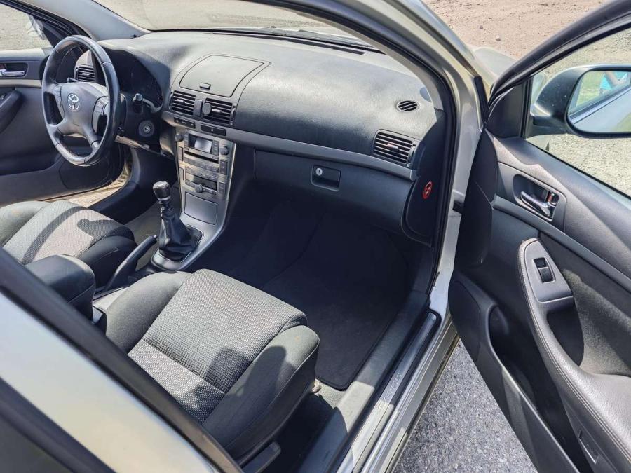 Pelēks Toyota Avensis 2007 Šauļi, ar dzinēja tilpumu 2.00 L un nobraukumu 335 tūkst. km par 2000 €, foto 13 vietnē AUTOMOTO.COM.LV
