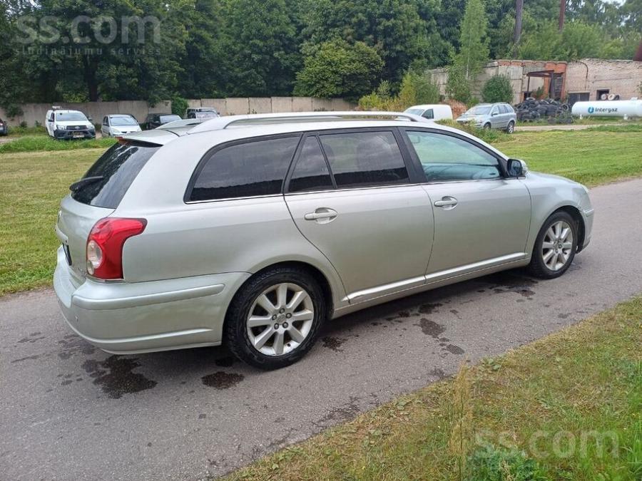Pelēks Toyota Avensis 2007 Preiļi, ar dzinēja tilpumu 2.00 L un nobraukumu 322 tūkst. km par 1050 €, foto 3 vietnē AUTOMOTO.COM.LV