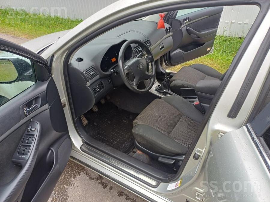 Pelēks Toyota Avensis 2007 Preiļi, ar dzinēja tilpumu 2.00 L un nobraukumu 322 tūkst. km par 1050 €, foto 7 vietnē AUTOMOTO.COM.LV