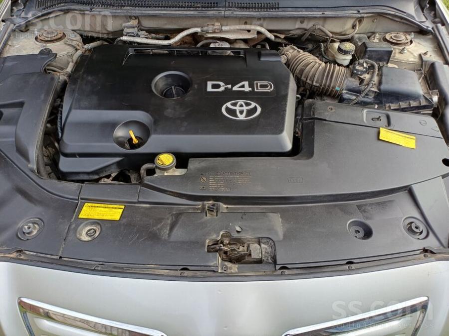 Pelēks Toyota Avensis 2007 Preiļi, ar dzinēja tilpumu 2.00 L un nobraukumu 322 tūkst. km par 1050 €, foto 13 vietnē AUTOMOTO.COM.LV