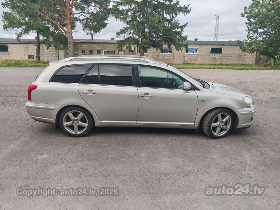 Серый Тойота Авенсис 2007 в Кейла, объемом двигателя 2.20 л и пробегом 307 тыс. км за 1990 €, фото 4 на AUTOMOTO.COM.LV