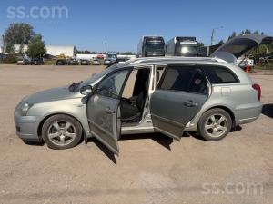 Серый Тойота Авенсис 2007 в Даугавпилс, объемом двигателя 2.20 л и пробегом 380 тыс. км за 600 €, фото 3 на AUTOMOTO.COM.LV