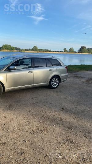 Grey Toyota Avensis 2007 in Jurmala, with an engine capacity of 2.00 L and mileage of 496 thousand km for 1350 €, photo 4 on AUTOMOTO.COM.LV