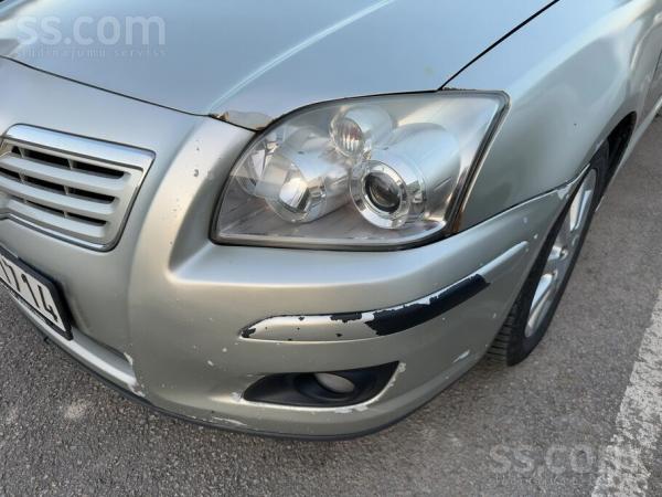 Grey Toyota Avensis 2007 in Riga, with an engine capacity of 2.00 L and mileage of 330 thousand km for 1000 €, photo 3 on AUTOMOTO.COM.LV