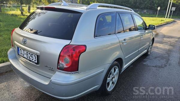 Grey Toyota Avensis 2007 in Daugavpils, with an engine capacity of 2.20 L and mileage of 393 thousand km for 1500 €, photo 4 on AUTOMOTO.COM.LV