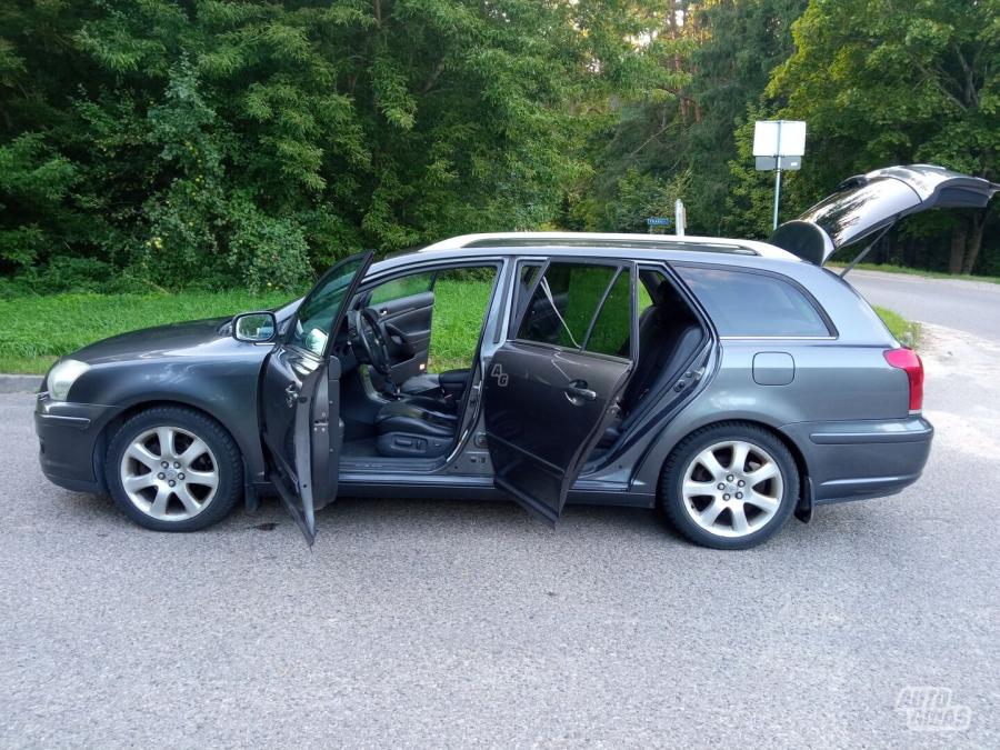 Серый Тойота Авенсис 2007 в Вильнюс, объемом двигателя 2.00 л и пробегом 320 тыс. км за 1990 €, фото 18 на AUTOMOTO.COM.LV