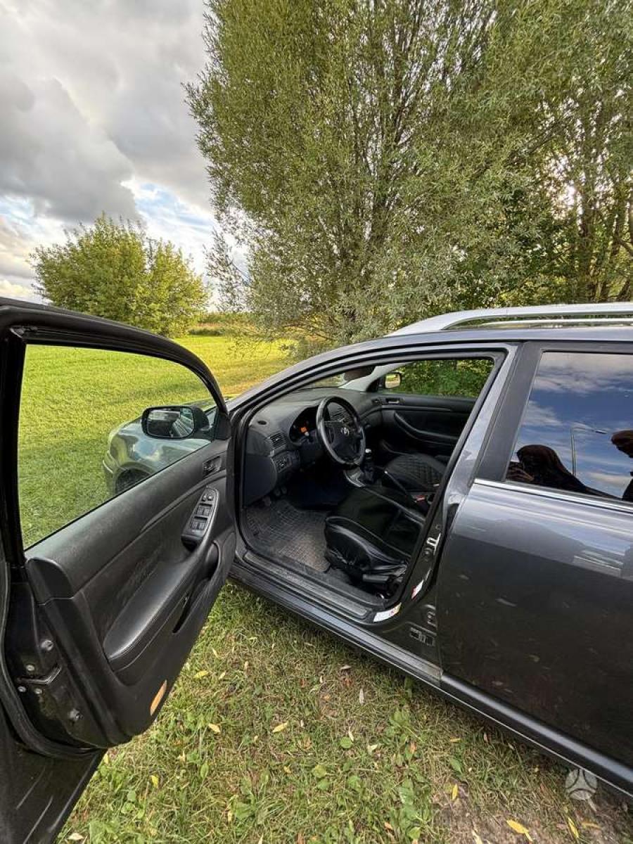 Pelēks Toyota Avensis 2007 Panevēža, ar dzinēja tilpumu 2.00 L un nobraukumu 296 tūkst. km par 2400 €, foto 7 vietnē AUTOMOTO.COM.LV