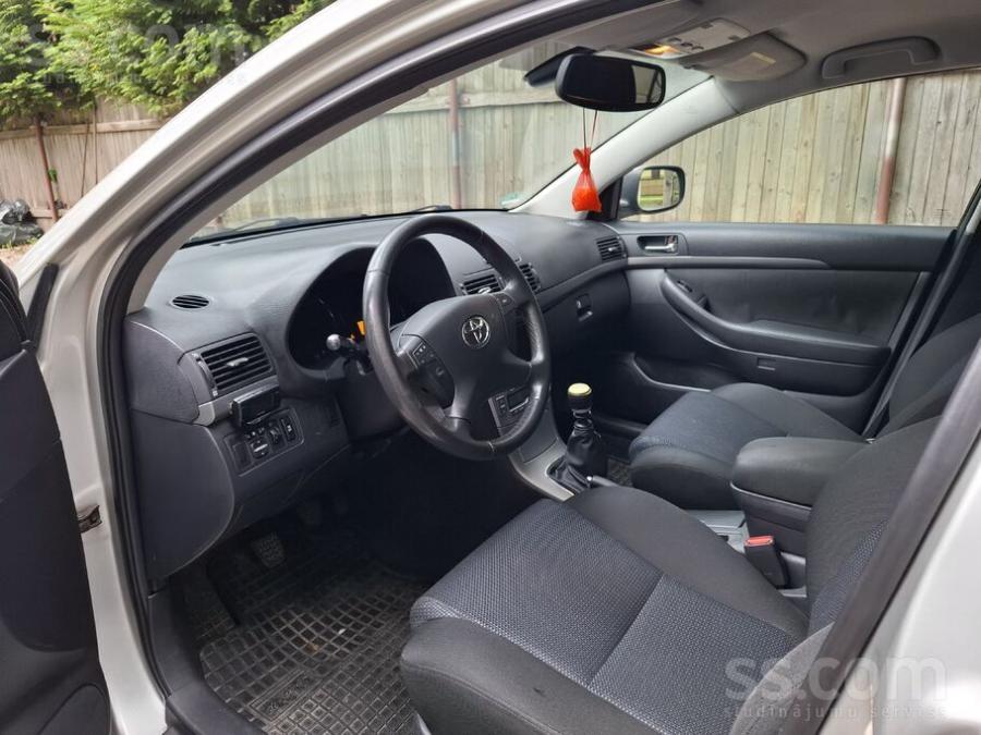 Pelēks Toyota Avensis 2007 Rīga, ar dzinēja tilpumu 2.20 L un nobraukumu 365 tūkst. km par 1480 €, foto 6 vietnē AUTOMOTO.COM.LV