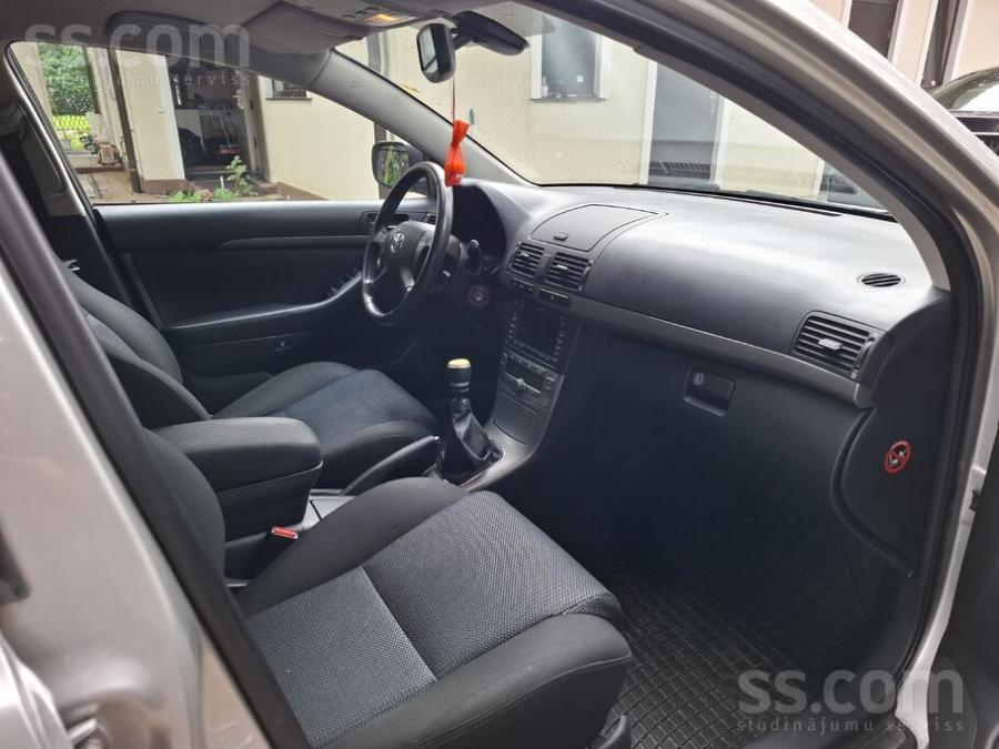 Pelēks Toyota Avensis 2007 Rīga, ar dzinēja tilpumu 2.20 L un nobraukumu 365 tūkst. km par 1480 €, foto 9 vietnē AUTOMOTO.COM.LV
