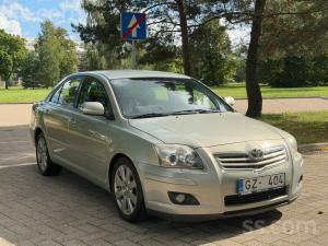 Серый Тойота Авенсис 2007 в Рига, объемом двигателя 2.00 л и пробегом 244 тыс. км за 1990 €, фото  на AUTOMOTO.COM.LV