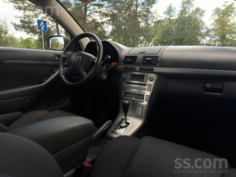 Серый Тойота Авенсис 2007 в Рига, объемом двигателя 2.00 л и пробегом 244 тыс. км за 1990 €, фото 15 на AUTOMOTO.COM.LV