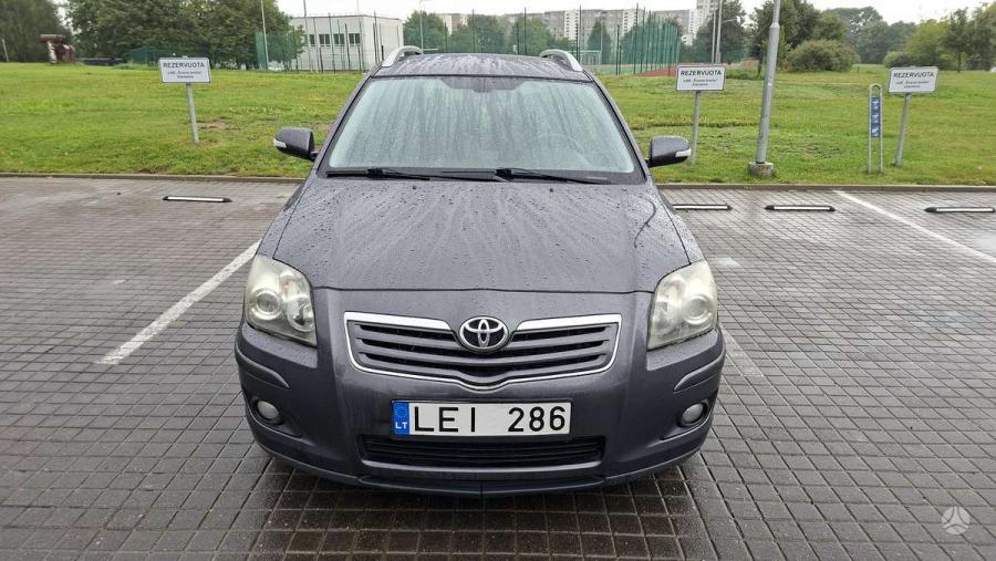 Pelēks Toyota Avensis 2007 Viļņa, ar dzinēja tilpumu 2.23 L un nobraukumu 260 tūkst. km par 2200 €, foto 3 vietnē AUTOMOTO.COM.LV