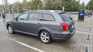 Pelēks Toyota Avensis 2007 Viļņa, ar dzinēja tilpumu 2.23 L un nobraukumu 260 tūkst. km par 2200 €, foto 7 vietnē AUTOMOTO.COM.LV