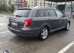 Pelēks Toyota Avensis 2007 Viļņa, ar dzinēja tilpumu 2.23 L un nobraukumu 260 tūkst. km par 2200 €, foto 8 vietnē AUTOMOTO.COM.LV