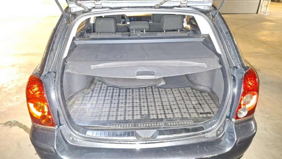 Pelēks Toyota Avensis 2007 Viļņa, ar dzinēja tilpumu 2.23 L un nobraukumu 260 tūkst. km par 2200 €, foto 15 vietnē AUTOMOTO.COM.LV