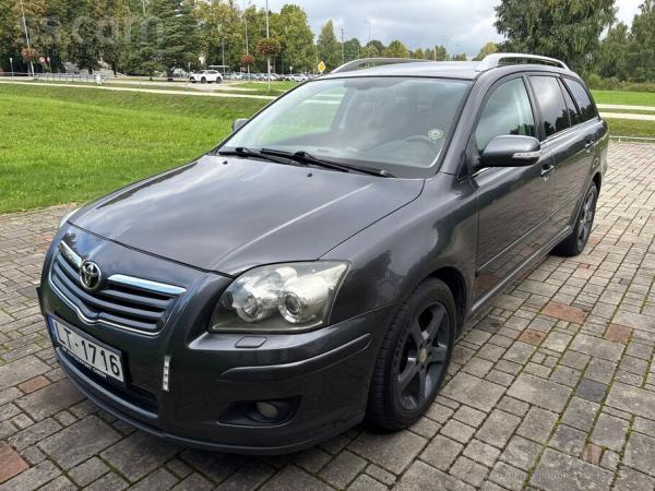 Pelēks Toyota Avensis 2007 Jelgava, ar dzinēja tilpumu 2.20 L un nobraukumu 345 tūkst. km par 2950 €, foto 3 vietnē AUTOMOTO.COM.LV