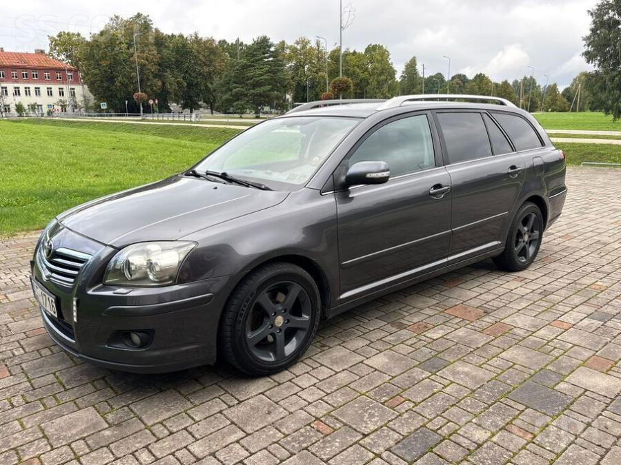 Pelēks Toyota Avensis 2007 Jelgava, ar dzinēja tilpumu 2.20 L un nobraukumu 345 tūkst. km par 2950 €, foto 4 vietnē AUTOMOTO.COM.LV