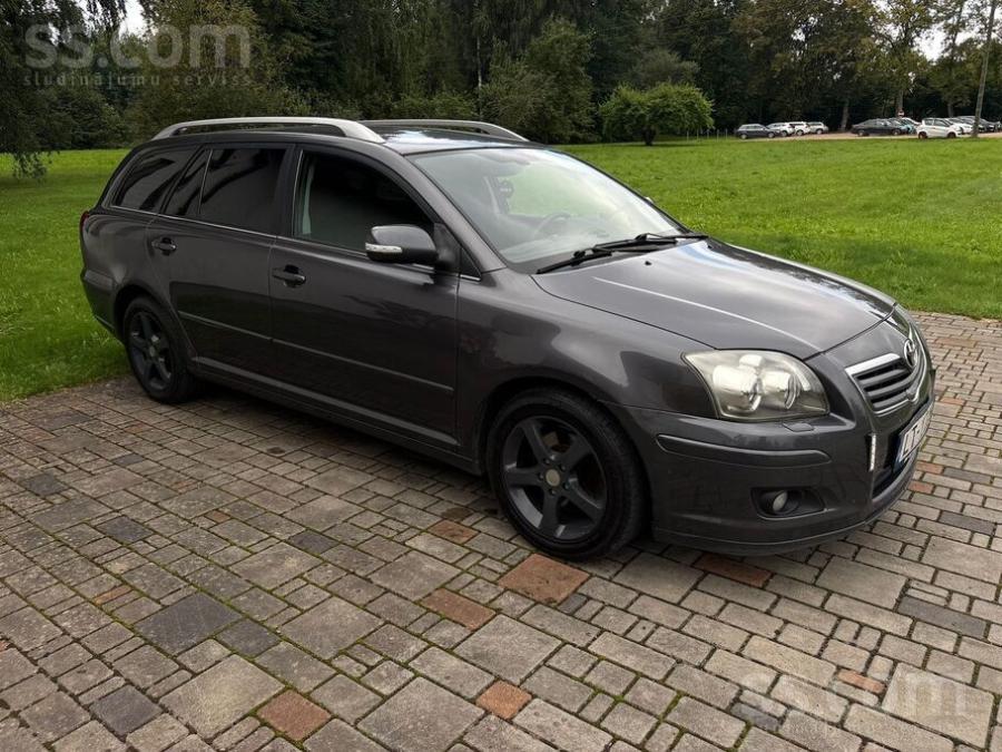 Pelēks Toyota Avensis 2007 Jelgava, ar dzinēja tilpumu 2.20 L un nobraukumu 345 tūkst. km par 2950 €, foto 5 vietnē AUTOMOTO.COM.LV
