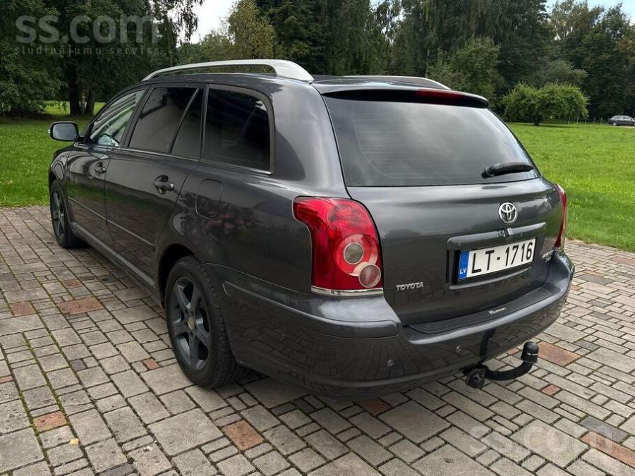 Pelēks Toyota Avensis 2007 Jelgava, ar dzinēja tilpumu 2.20 L un nobraukumu 345 tūkst. km par 2950 €, foto 6 vietnē AUTOMOTO.COM.LV