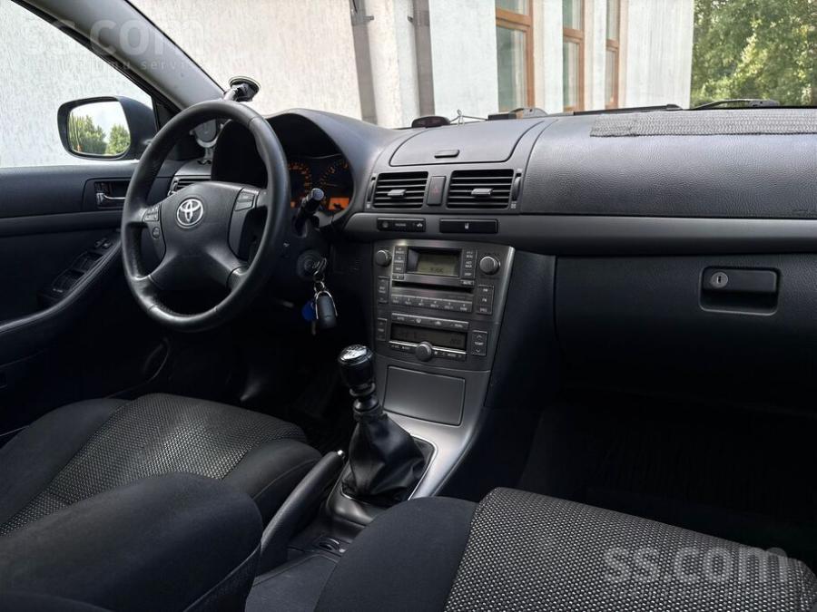 Pelēks Toyota Avensis 2007 Jelgava, ar dzinēja tilpumu 2.20 L un nobraukumu 345 tūkst. km par 2950 €, foto 8 vietnē AUTOMOTO.COM.LV