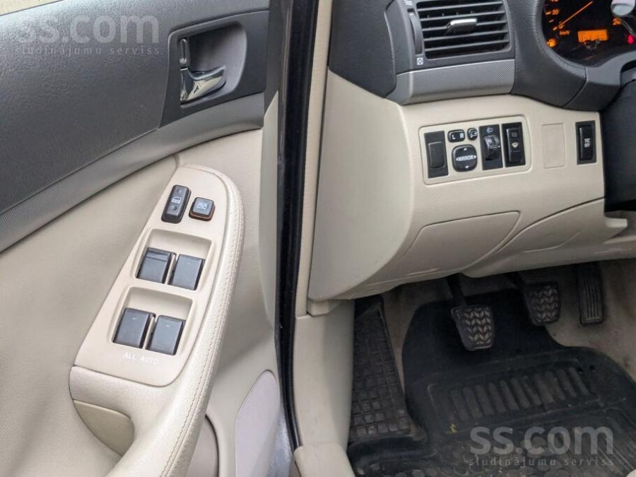 Серый Тойота Авенсис 2007 в Рига, объемом двигателя 2.00 л и пробегом 343 тыс. км за 1300 €, фото 7 на AUTOMOTO.COM.LV