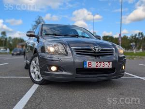 Pelēks Toyota Avensis 2007 Rīga, ar dzinēja tilpumu 2.00 L un nobraukumu 223 tūkst. km par 2900 €, foto  vietnē AUTOMOTO.COM.LV