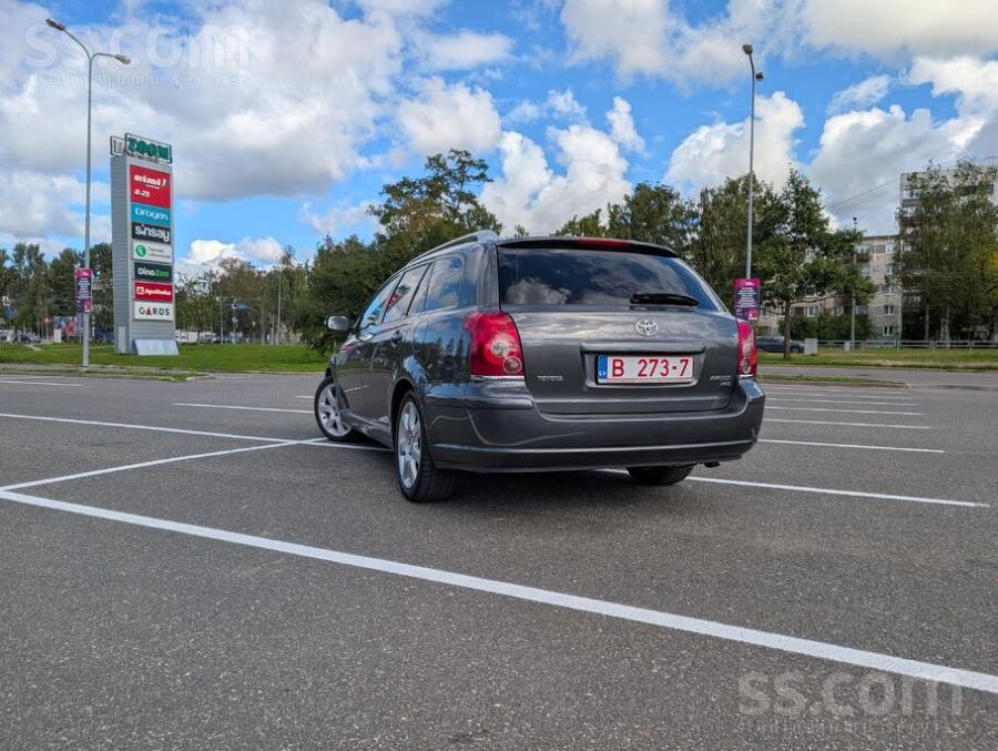 Pelēks Toyota Avensis 2007 Rīga, ar dzinēja tilpumu 2.00 L un nobraukumu 223 tūkst. km par 2900 €, foto 8 vietnē AUTOMOTO.COM.LV