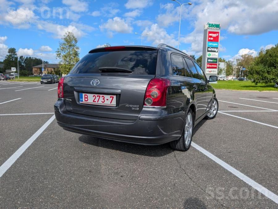 Pelēks Toyota Avensis 2007 Rīga, ar dzinēja tilpumu 2.00 L un nobraukumu 223 tūkst. km par 2900 €, foto 10 vietnē AUTOMOTO.COM.LV