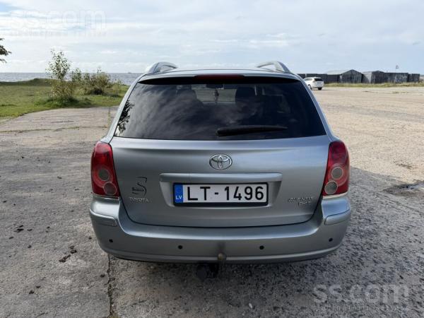 Pelēks Toyota Avensis 2007 Liepāja, ar dzinēja tilpumu 2.00 L un nobraukumu 307 tūkst. km par 1500 €, foto 6 vietnē AUTOMOTO.COM.LV