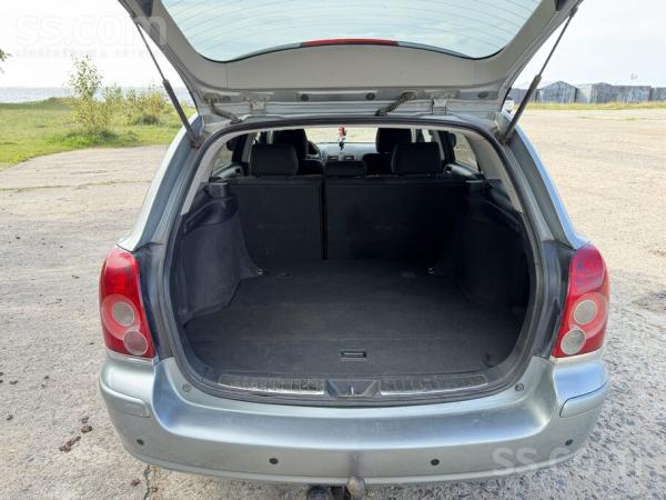 Pelēks Toyota Avensis 2007 Liepāja, ar dzinēja tilpumu 2.00 L un nobraukumu 307 tūkst. km par 1500 €, foto 7 vietnē AUTOMOTO.COM.LV