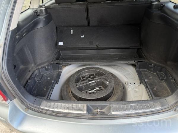 Pelēks Toyota Avensis 2007 Liepāja, ar dzinēja tilpumu 2.00 L un nobraukumu 307 tūkst. km par 1500 €, foto 8 vietnē AUTOMOTO.COM.LV