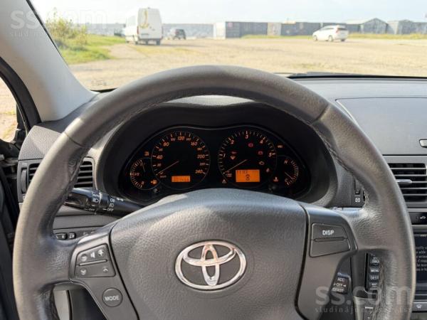 Pelēks Toyota Avensis 2007 Liepāja, ar dzinēja tilpumu 2.00 L un nobraukumu 307 tūkst. km par 1500 €, foto 10 vietnē AUTOMOTO.COM.LV