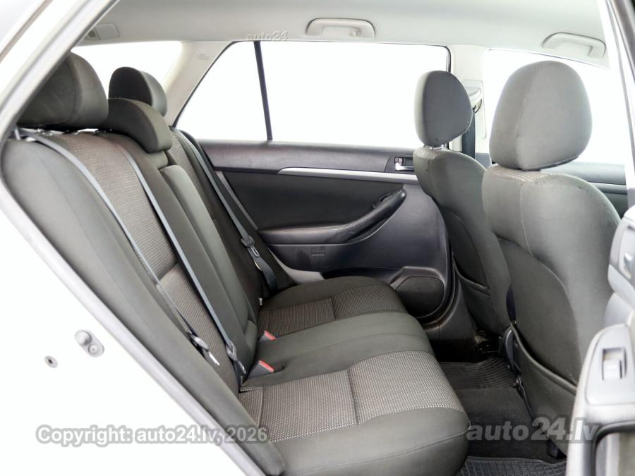Серый Тойота Авенсис 2007 в Таллин, объемом двигателя 2.20 л и пробегом 346 тыс. км за 999 €, фото 8 на AUTOMOTO.COM.LV