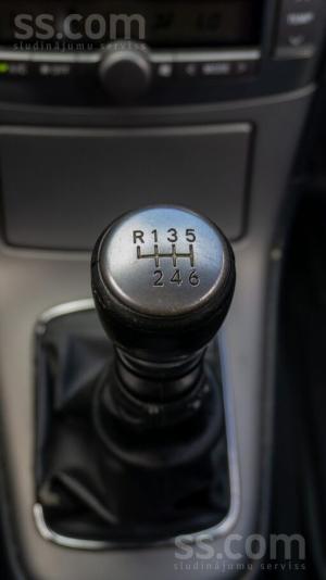 Grey Toyota Avensis 2007 in Riga, with an engine capacity of 2.00 L and mileage of 291 thousand km for 2590 €, photo 16 on AUTOMOTO.COM.LV