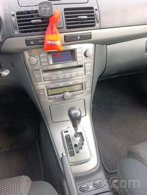 Pelēks Toyota Avensis 2007 Rīga, ar dzinēja tilpumu 1.80 L un nobraukumu 293 tūkst. km par 1890 €, foto 12 vietnē AUTOMOTO.COM.LV