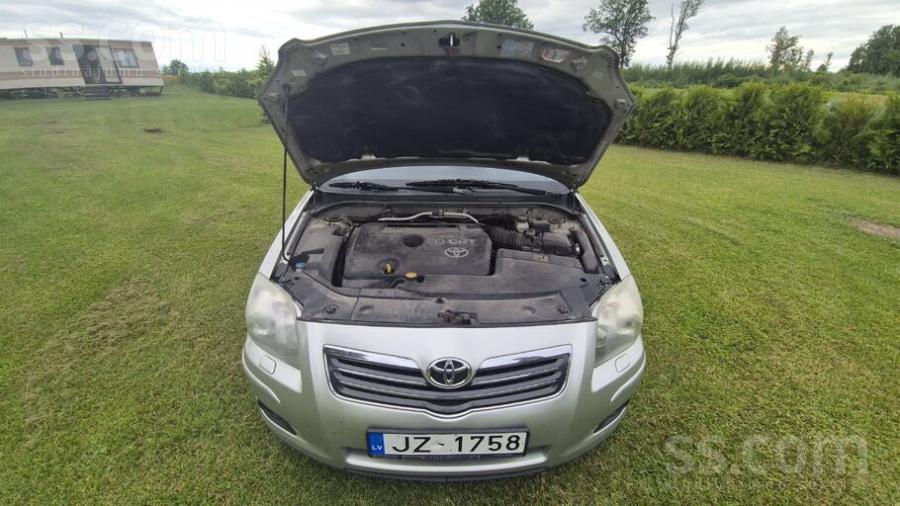Pelēks Toyota Avensis 2007 Dobele, ar dzinēja tilpumu 2.20 L un nobraukumu 332 tūkst. km par 2150 €, foto 1 vietnē AUTOMOTO.COM.LV