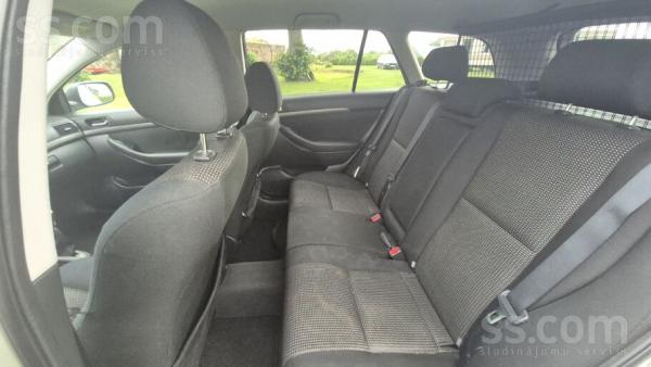 Grey Toyota Avensis 2007 in Dobele, with an engine capacity of 2.20 L and mileage of 329 thousand km for 2150 €, photo 3 on AUTOMOTO.COM.LV