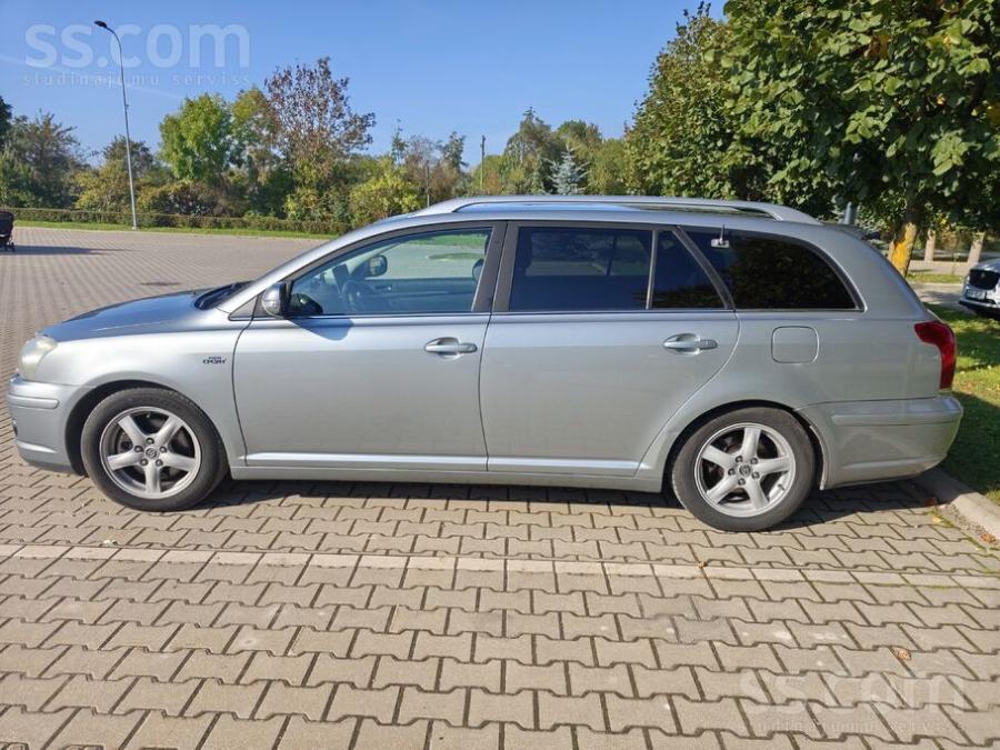 Grey Toyota Avensis 2007 in Liepaja, with an engine capacity of 2.20 L and mileage of 375 thousand km for 2250 €, photo 3 on AUTOMOTO.COM.LV