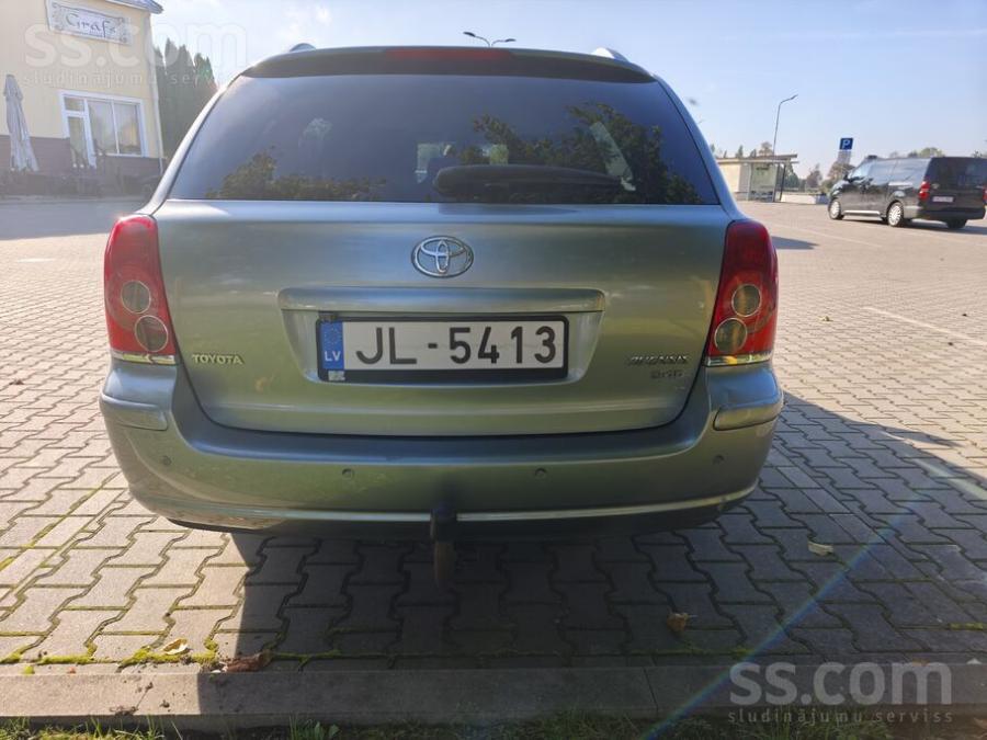Grey Toyota Avensis 2007 in Liepaja, with an engine capacity of 2.20 L and mileage of 375 thousand km for 2250 €, photo 5 on AUTOMOTO.COM.LV