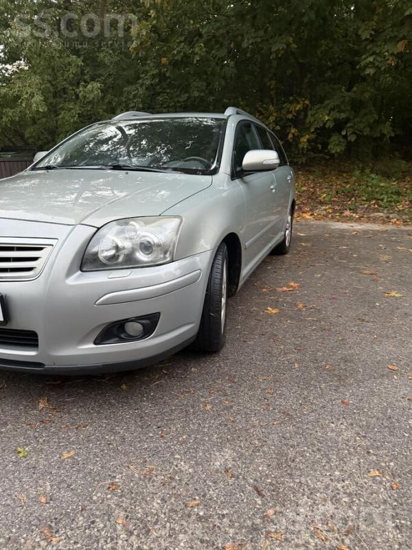 Toyota Avensis 2007 Rīga vietnē Pelēks Toyota Avensis 2007 Rīga, ar dzinēja tilpumu 2.00 L un nobraukumu 343 tūkst. km par 1900 €, foto 4 vietnē AUTOMOTO.COM.LV