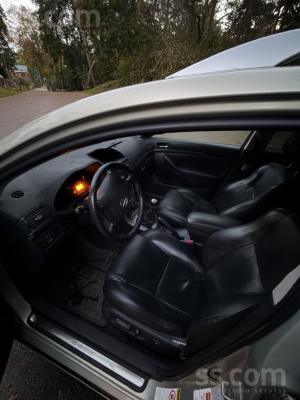 Pelēks Toyota Avensis 2007 Rīga, ar dzinēja tilpumu 2.00 L un nobraukumu 343 tūkst. km par 1900 €, foto 8 vietnē AUTOMOTO.COM.LV